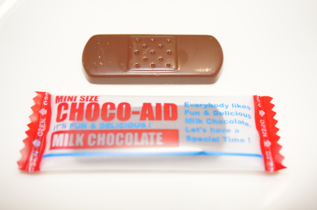 傷を心から治す！？「CHOCO-AID」はバンドエイドのようなチョコレート | interact